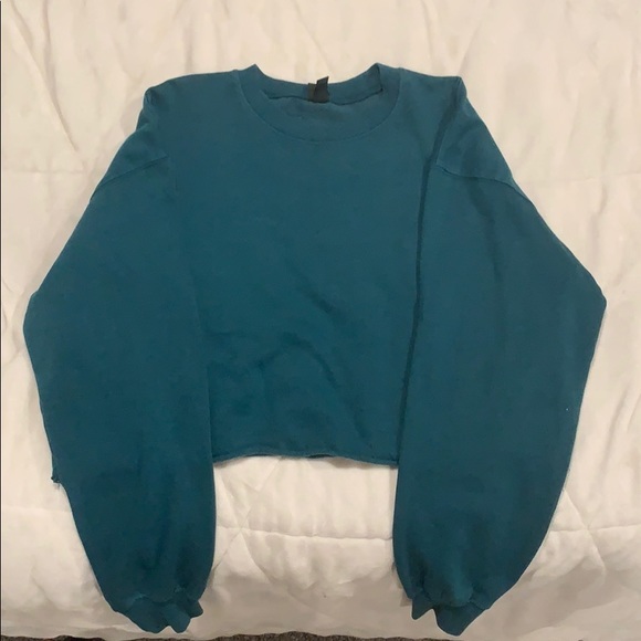 wild fable | Sweaters | Cropped Sweatshirt | Poshmark